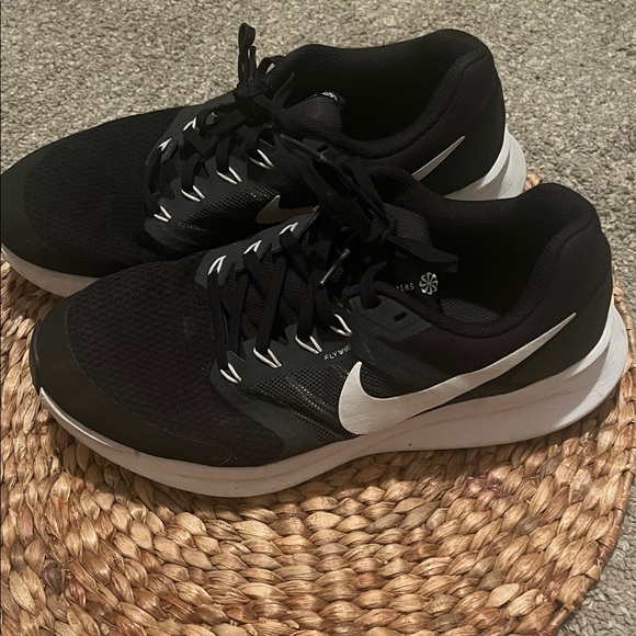 Nike | Shoes | Nike Flywire Swift 3 Black And White Running Shoes ...